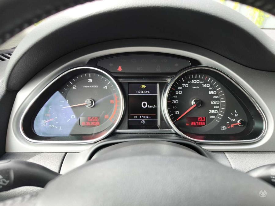 Black Audi Q7 2010 in Vilnius, with an engine capacity of 2.97 L and mileage of 267 thousand km for 9500 €, photo 23 on AUTOMOTO.COM.LV
