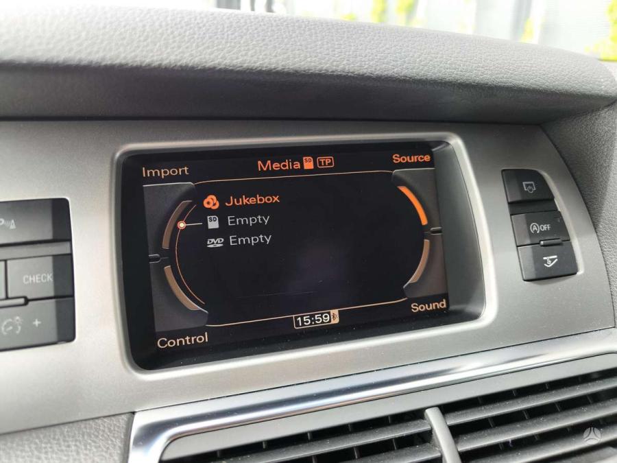 Black Audi Q7 2010 in Vilnius, with an engine capacity of 2.97 L and mileage of 267 thousand km for 9500 €, photo 26 on AUTOMOTO.COM.LV