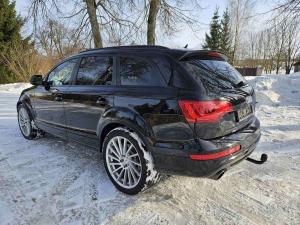 Black Audi Q7 2011 in Vilnius, with an engine capacity of 4.13 L and mileage of 227 thousand km for 12999 €, photo 4 on AUTOMOTO.COM.LV