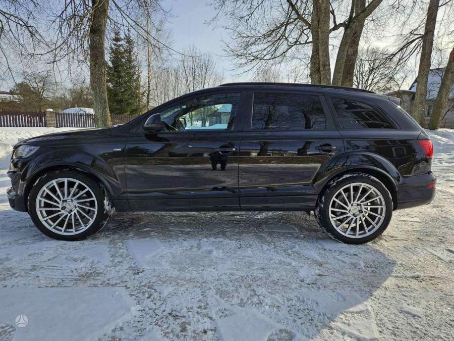 Black Audi Q7 2011 in Vilnius, with an engine capacity of 4.13 L and mileage of 227 thousand km for 12999 €, photo 26 on AUTOMOTO.COM.LV