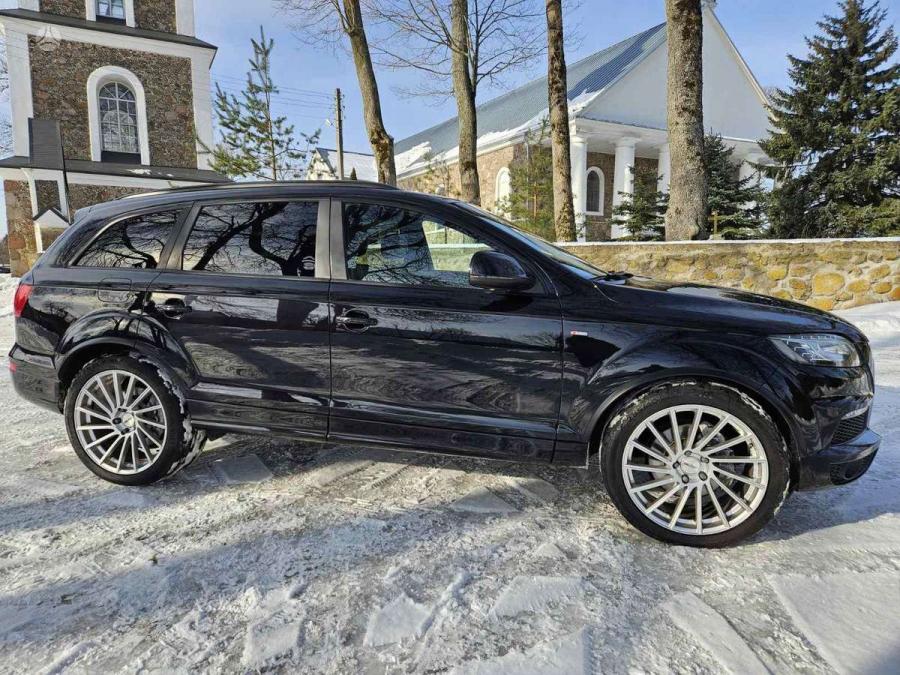 Black Audi Q7 2011 in Vilnius, with an engine capacity of 4.13 L and mileage of 227 thousand km for 12999 €, photo 27 on AUTOMOTO.COM.LV