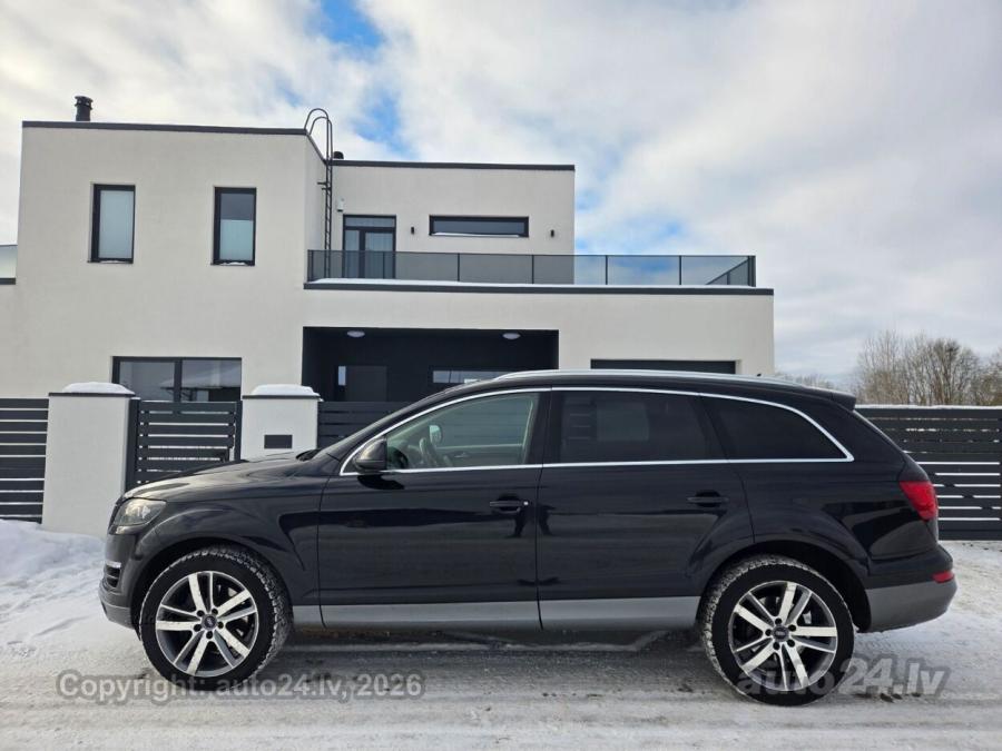 Black Audi Q7 2011 in Tallinn, with an engine capacity of 3.00 L and mileage of 314 thousand km for 10900 €, photo 8 on AUTOMOTO.COM.LV