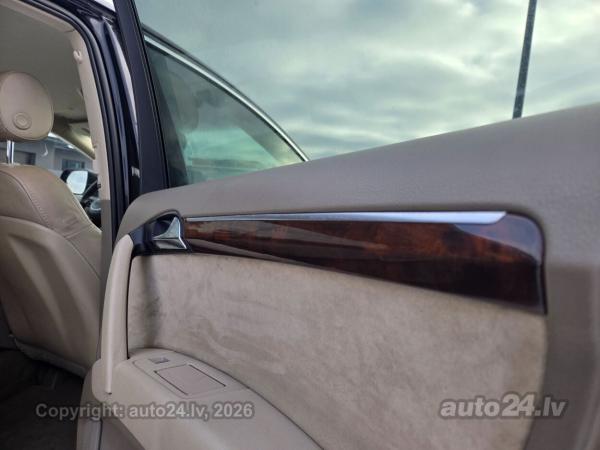 Black Audi Q7 2011 in Tallinn, with an engine capacity of 3.00 L and mileage of 314 thousand km for 10900 €, photo 11 on AUTOMOTO.COM.LV