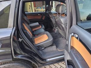 Black Audi Q7 2011 in Vilnius, with an engine capacity of 4.20 L and mileage of 227 thousand km for 12450 €, photo 13 on AUTOMOTO.COM.LV