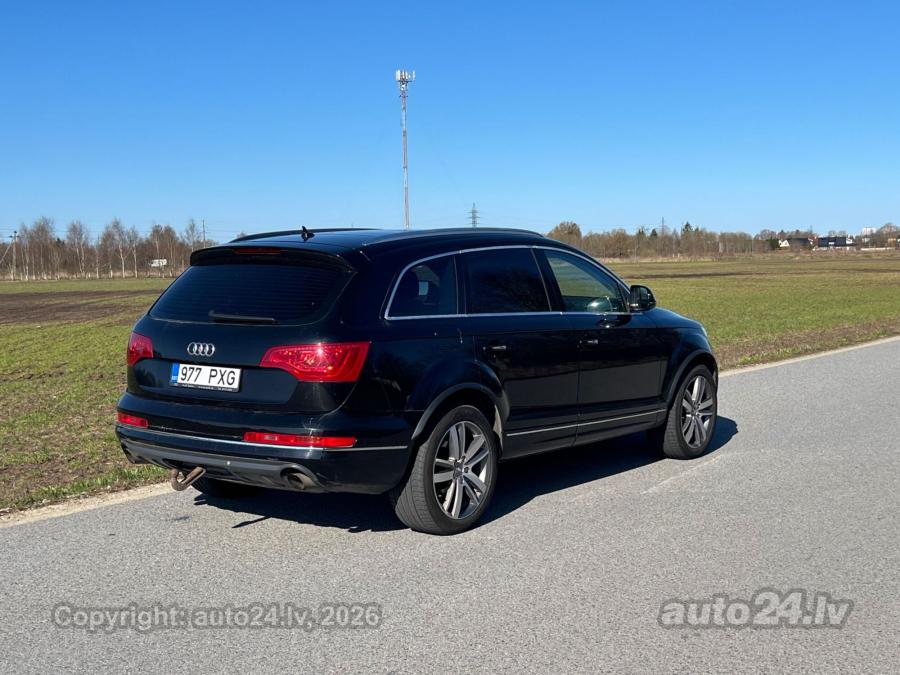 Black Audi Q7 2011 in Tallinn, with an engine capacity of 3.00 L and mileage of 271 thousand km for 12490 €, photo 4 on AUTOMOTO.COM.LV