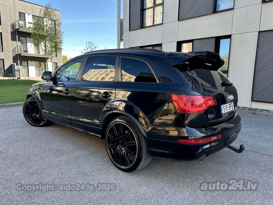 Melns Audi Q7 2011 Tartu, ar dzinēja tilpumu 3.00 L un nobraukumu 370 tūkst. km par 9990 €, foto 3 vietnē AUTOMOTO.COM.LV