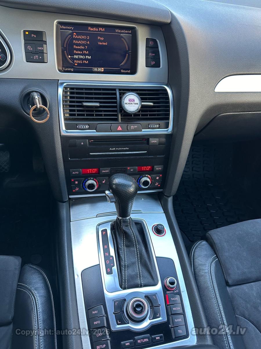 Melns Audi Q7 2011 Tartu, ar dzinēja tilpumu 3.00 L un nobraukumu 370 tūkst. km par 9990 €, foto 16 vietnē AUTOMOTO.COM.LV