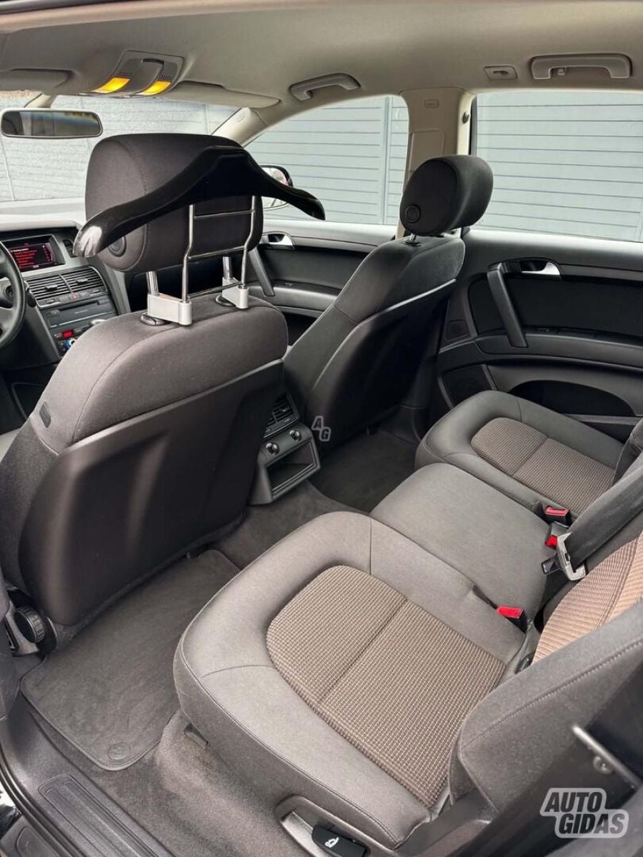 Black Audi Q7 2011 in Kaunas, with an engine capacity of 3.00 L and mileage of 203 thousand km for 9800 €, photo 3 on AUTOMOTO.COM.LV