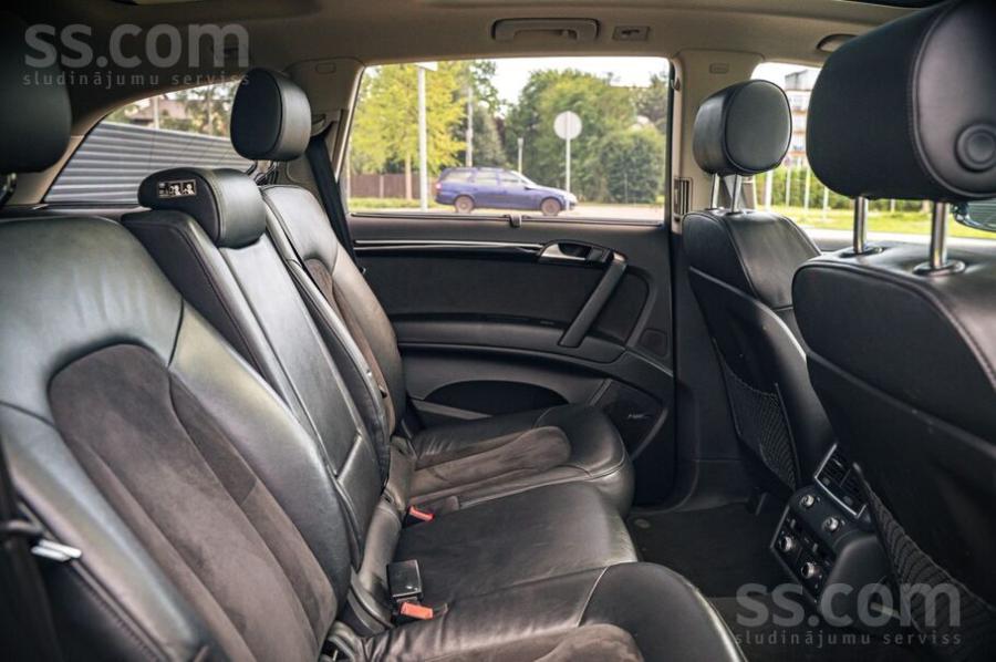 Black Audi Q7 2011 in Riga, with an engine capacity of 3.00 L and mileage of 0 thousand km for 7990 €, photo 9 on AUTOMOTO.COM.LV