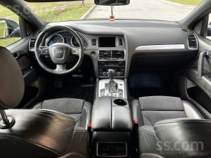 Black Audi Q7 2011 in Riga, with an engine capacity of 3.00 L and mileage of 273 thousand km for 10900 €, photo 7 on AUTOMOTO.COM.LV
