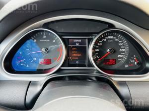 Black Audi Q7 2011 in Riga, with an engine capacity of 3.00 L and mileage of 273 thousand km for 10900 €, photo 15 on AUTOMOTO.COM.LV