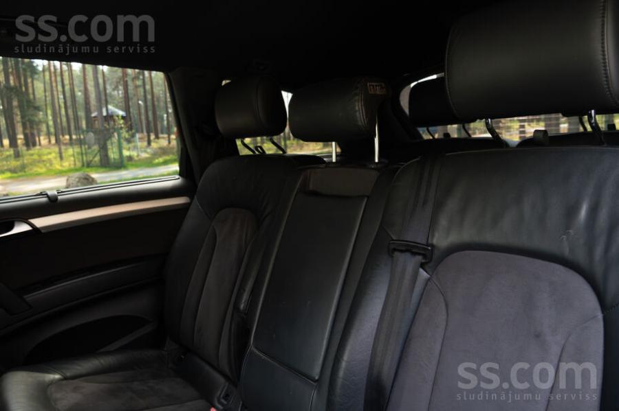 Black Audi Q7 2011 in Riga, with an engine capacity of 3.00 L and mileage of 213 thousand km for 12900 €, photo 14 on AUTOMOTO.COM.LV
