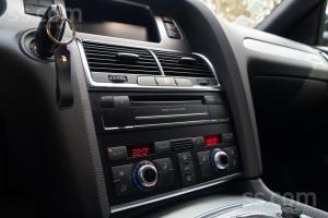 Black Audi Q7 2011 in Riga, with an engine capacity of 3.00 L and mileage of 213 thousand km for 12900 €, photo 20 on AUTOMOTO.COM.LV