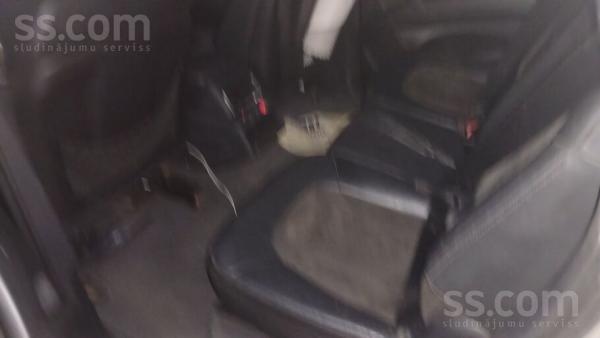 Black Audi Q7 2011 in Kuldiga, with an engine capacity of 3.00 L and mileage of 221 thousand km for 9000 €, photo 6 on AUTOMOTO.COM.LV