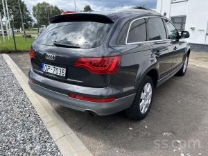 Black Audi Q7 2011 in Riga, with an engine capacity of 3.00 L and mileage of 353 thousand km for 9299 €, photo 4 on AUTOMOTO.COM.LV