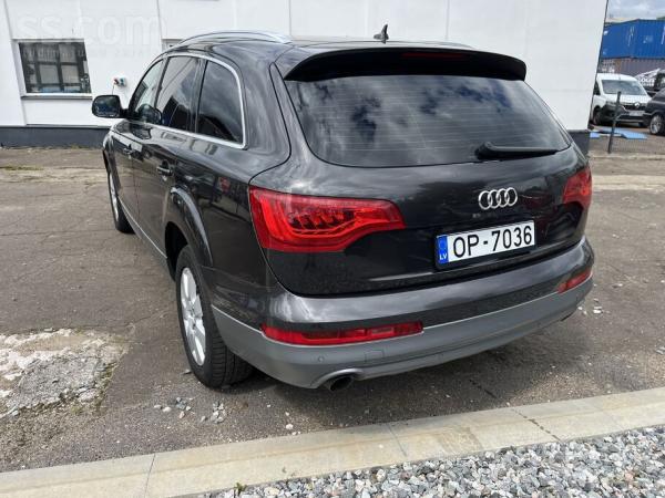Melns Audi Q7 2011 Rīga, ar dzinēja tilpumu 3.00 L un nobraukumu 353 tūkst. km par 9299 €, foto 4 vietnē AUTOMOTO.COM.LV