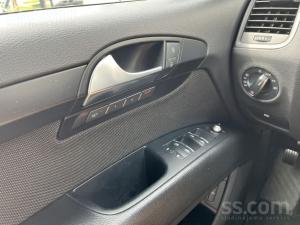 Black Audi Q7 2011 in Riga, with an engine capacity of 3.00 L and mileage of 353 thousand km for 9299 €, photo 9 on AUTOMOTO.COM.LV