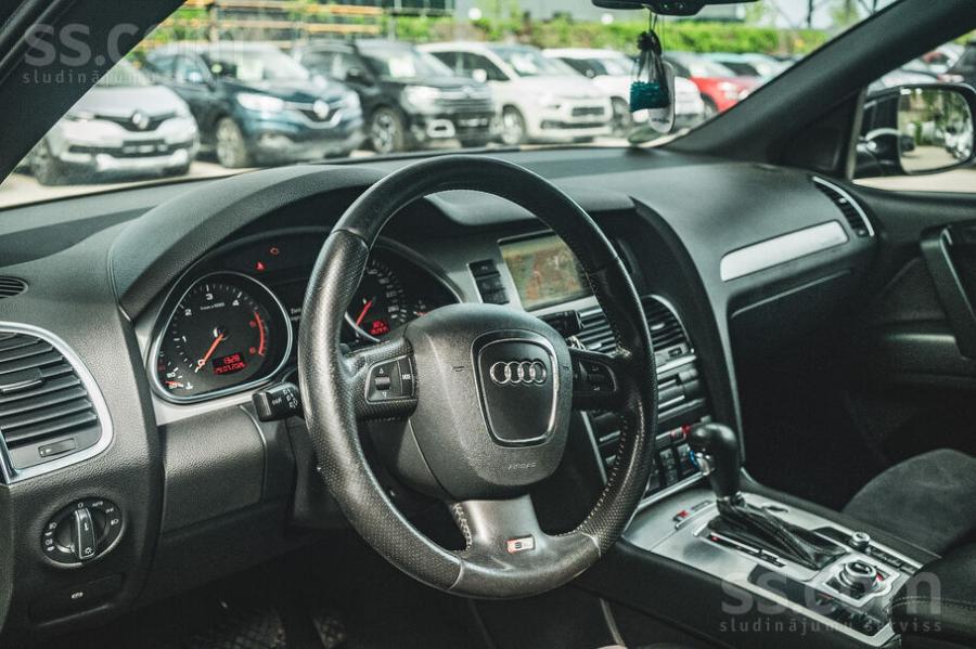 Melns Audi Q7 2011 Rīga, ar dzinēja tilpumu 3.00 L un nobraukumu 0 tūkst. km par 10900 €, foto 32 vietnē AUTOMOTO.COM.LV