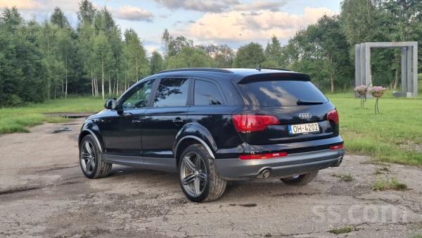Black Audi Q7 2011 in Ogre, with an engine capacity of 3.00 L and mileage of 245 thousand km for 13200 €, photo 7 on AUTOMOTO.COM.LV