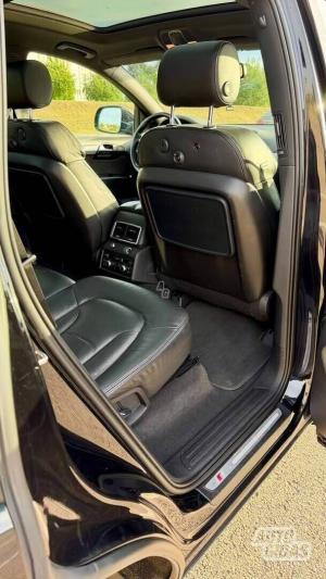 Melns Audi Q7 2011 Šauļi, ar dzinēja tilpumu 3.00 L un nobraukumu 373 tūkst. km par 13600 €, foto 22 vietnē AUTOMOTO.COM.LV