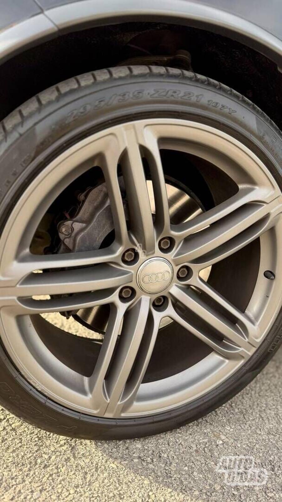 Melns Audi Q7 2011 Šauļi, ar dzinēja tilpumu 3.00 L un nobraukumu 373 tūkst. km par 13600 €, foto 26 vietnē AUTOMOTO.COM.LV