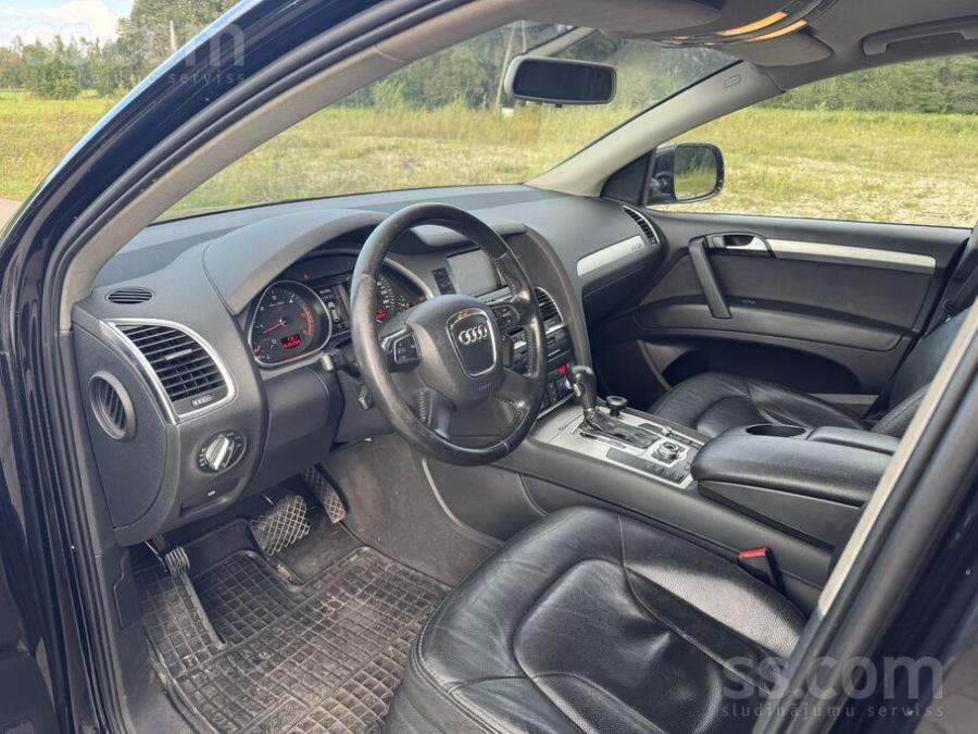 Melns Audi Q7 2011 Rīga, ar dzinēja tilpumu 3.00 L un nobraukumu 334 tūkst. km par 11700 €, foto 18 vietnē AUTOMOTO.COM.LV