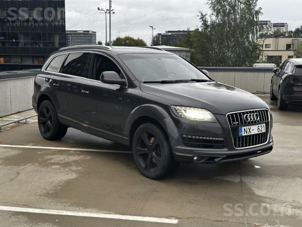 Ауди Ку 7 2011 в Рига на AUTOMOTO.COM.LV Черный Ауди Ку 7 2011 в Рига, объемом двигателя 3.00 л и пробегом 316 тыс. км за 9000 €, фото 3 на AUTOMOTO.COM.LV