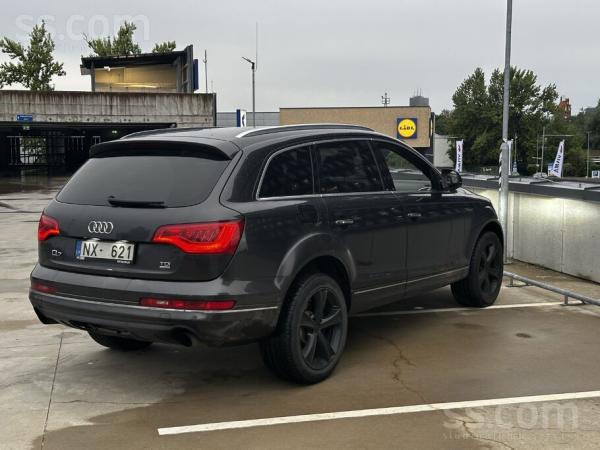 Ауди Ку 7 2011 в Рига на AUTOMOTO.COM.LV Черный Ауди Ку 7 2011 в Рига, объемом двигателя 3.00 л и пробегом 316 тыс. км за 9000 €, фото 5 на AUTOMOTO.COM.LV