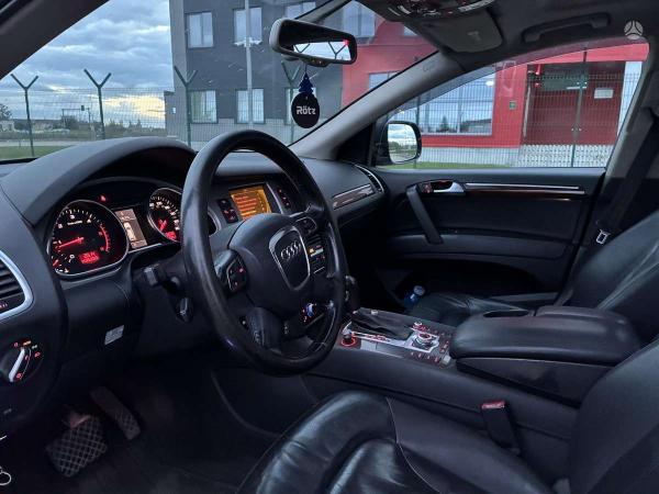 Melns Audi Q7 2011 Telšiai, ar dzinēja tilpumu 2.97 L un nobraukumu 280 tūkst. km par 6550 €, foto 10 vietnē AUTOMOTO.COM.LV