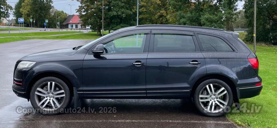 Melns Audi Q7 2011 Kivieli, ar dzinēja tilpumu 4.10 L un nobraukumu 335 tūkst. km par 10500 €, foto 8 vietnē AUTOMOTO.COM.LV
