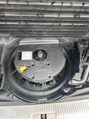 Black Audi Q7 2011 in Vilnius, with an engine capacity of 3.00 L and mileage of 350 thousand km for 10400 €, photo 21 on AUTOMOTO.COM.LV