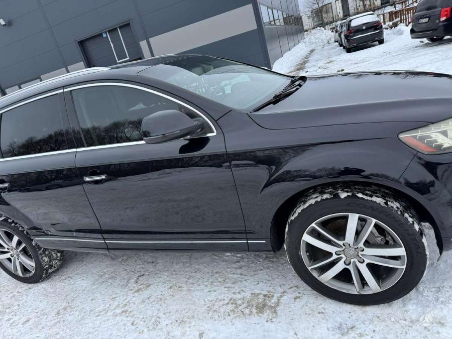 Black Audi Q7 2012 in Klaipeda, with an engine capacity of 3.00 L and mileage of 280 thousand km for 6800 €, photo 13 on AUTOMOTO.COM.LV