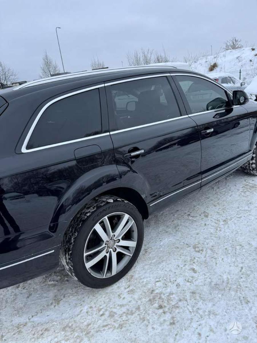 Black Audi Q7 2012 in Klaipeda, with an engine capacity of 3.00 L and mileage of 280 thousand km for 6800 €, photo 16 on AUTOMOTO.COM.LV