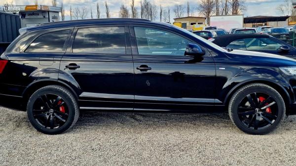 Black Audi Q7 2012 in Kretinga, with an engine capacity of 3.00 L and mileage of 337 thousand km for 9499 €, photo 4 on AUTOMOTO.COM.LV