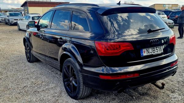Black Audi Q7 2012 in Kretinga, with an engine capacity of 3.00 L and mileage of 337 thousand km for 9499 €, photo 7 on AUTOMOTO.COM.LV