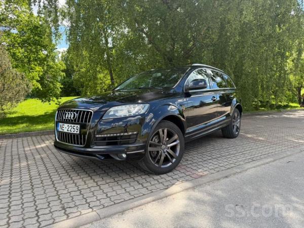 Black Audi Q7 2012 in Riga, with an engine capacity of 3.00 L and mileage of 276 thousand km for 10999 €, photo 1 on AUTOMOTO.COM.LV
