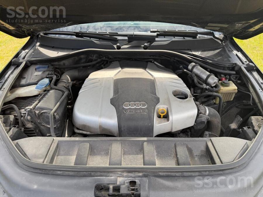 Black Audi Q7 2012 in Riga, with an engine capacity of 3.00 L and mileage of 276 thousand km for 10999 €, photo 7 on AUTOMOTO.COM.LV