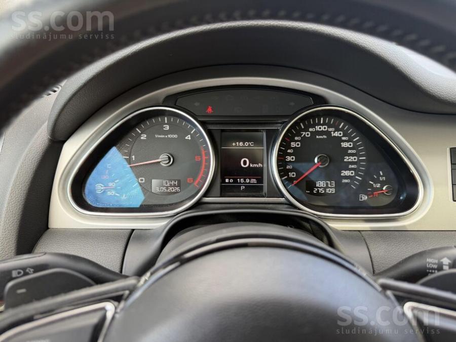Black Audi Q7 2012 in Riga, with an engine capacity of 3.00 L and mileage of 276 thousand km for 10999 €, photo 8 on AUTOMOTO.COM.LV