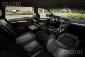 Black Audi Q7 2012 in Jelgava, with an engine capacity of 3.00 L and mileage of 217 thousand km for 14999 €, photo 12 on AUTOMOTO.COM.LV