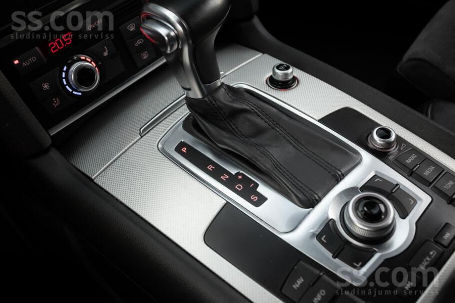 Black Audi Q7 2012 in Jelgava, with an engine capacity of 3.00 L and mileage of 217 thousand km for 14999 €, photo 22 on AUTOMOTO.COM.LV