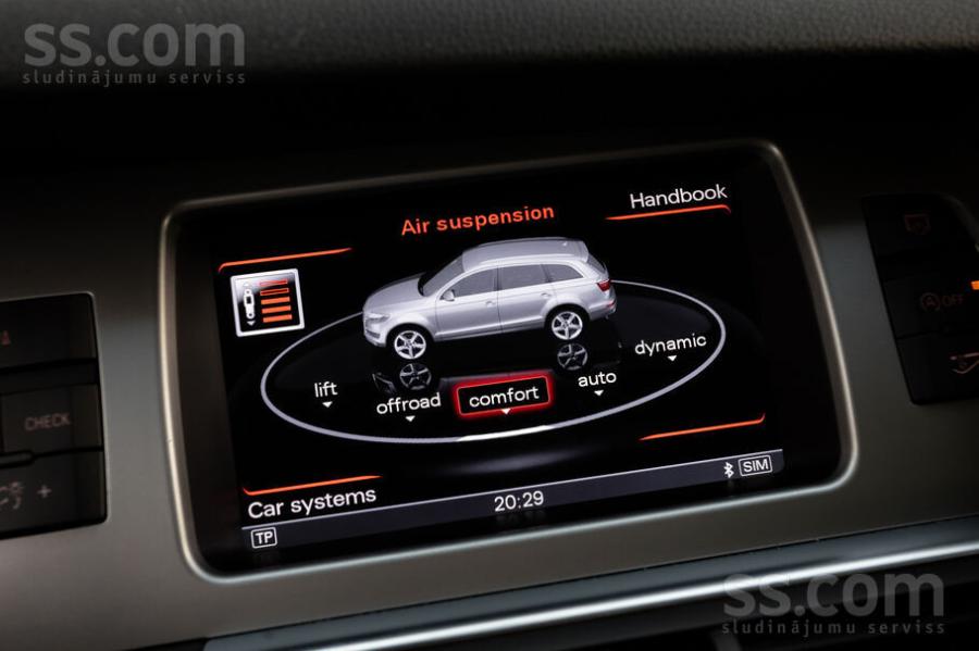 Black Audi Q7 2012 in Jelgava, with an engine capacity of 3.00 L and mileage of 217 thousand km for 14999 €, photo 23 on AUTOMOTO.COM.LV