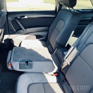 Black Audi Q7 2012 in Riga, with an engine capacity of 3.00 L and mileage of 287 thousand km for 7900 €, photo 5 on AUTOMOTO.COM.LV