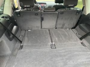 Black Audi Q7 2012 in Riga, with an engine capacity of 3.00 L and mileage of 287 thousand km for 7900 €, photo 6 on AUTOMOTO.COM.LV