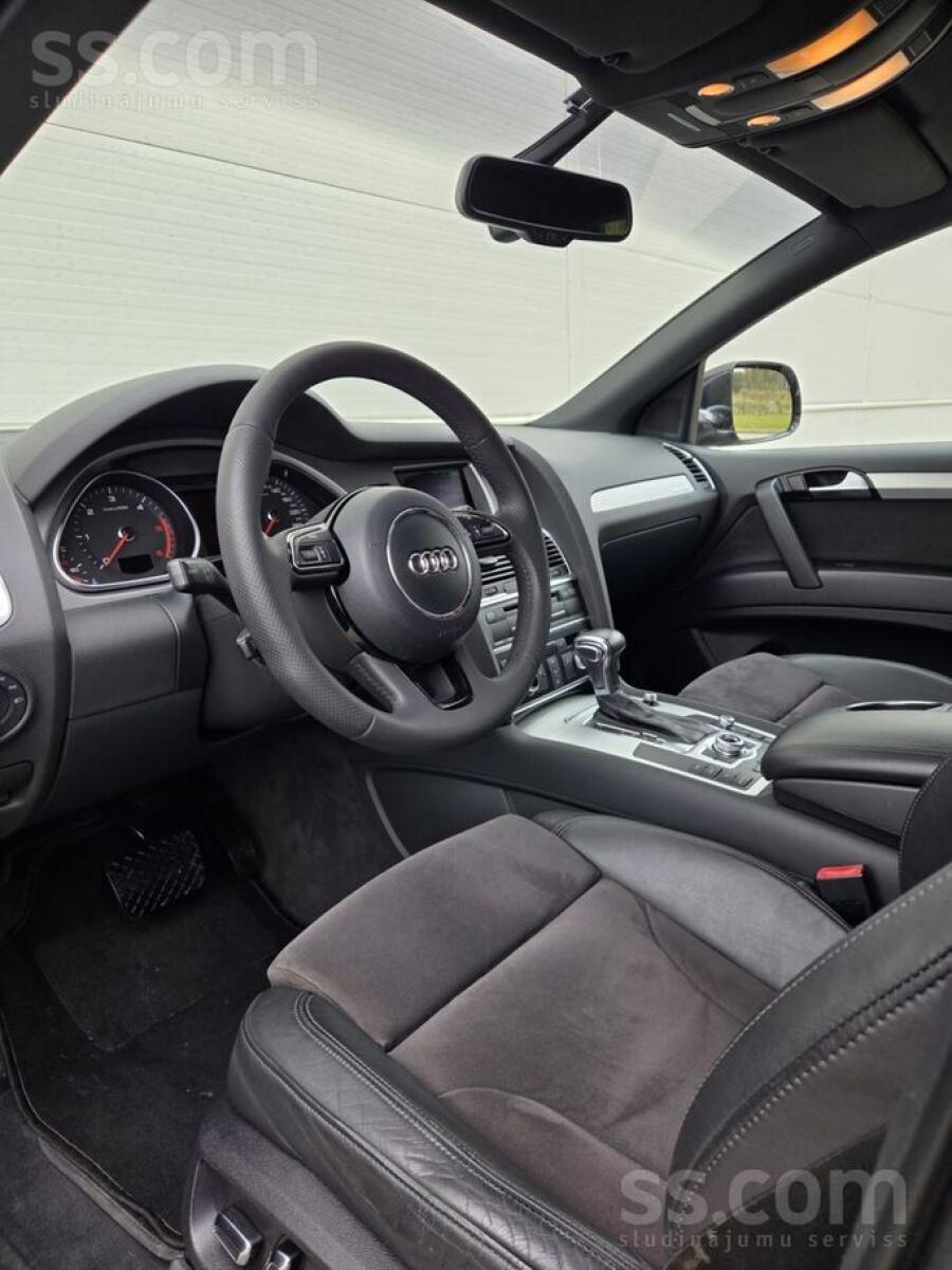 Melns Audi Q7 2012 Rīga, ar dzinēja tilpumu 3.00 L un nobraukumu 168 tūkst. km par 15500 €, foto 24 vietnē AUTOMOTO.COM.LV