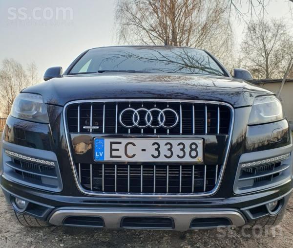 Black Audi Q7 2012 in Tukums, with an engine capacity of 3.00 L and mileage of 211 thousand km for 12500 €, photo 3 on AUTOMOTO.COM.LV