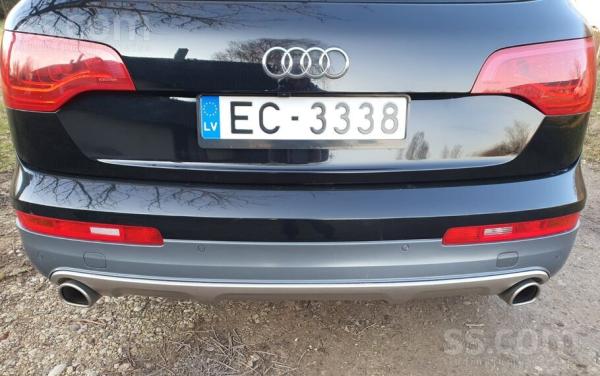 Black Audi Q7 2012 in Tukums, with an engine capacity of 3.00 L and mileage of 211 thousand km for 12500 €, photo 4 on AUTOMOTO.COM.LV