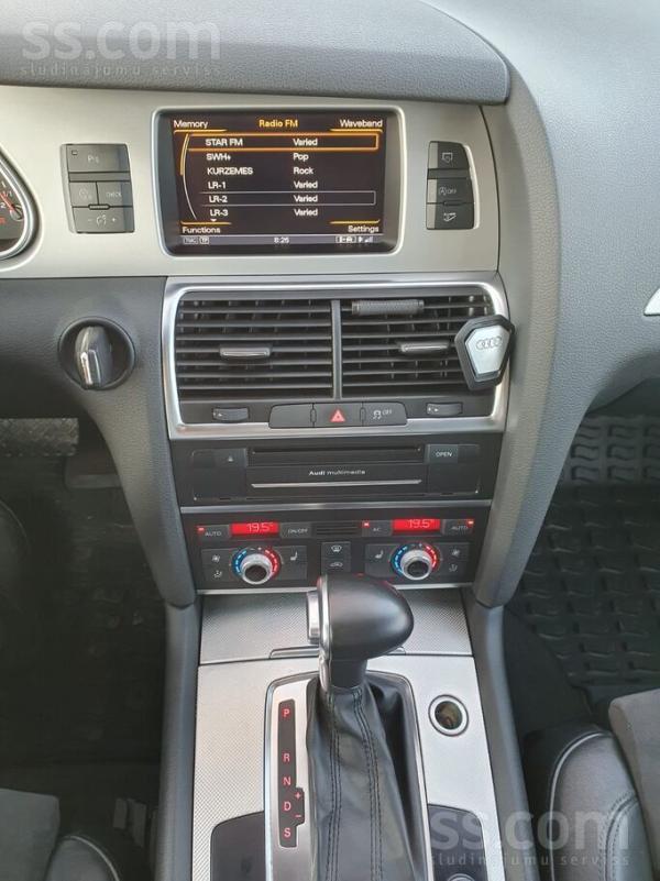 Black Audi Q7 2012 in Tukums, with an engine capacity of 3.00 L and mileage of 211 thousand km for 12500 €, photo 7 on AUTOMOTO.COM.LV