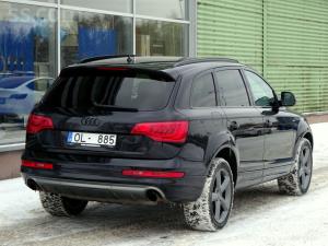 Черный Ауди Ку 7 2012 в Рига, объемом двигателя 3.00 л и пробегом 438 тыс. км за 9900 €, фото 3 на AUTOMOTO.COM.LV
