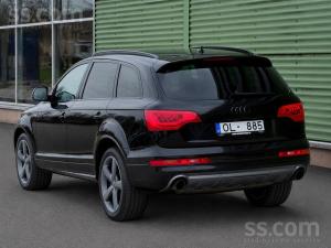 Melns Audi Q7 2012 Rīga, ar dzinēja tilpumu 3.00 L un nobraukumu 438 tūkst. km par 9900 €, foto 5 vietnē AUTOMOTO.COM.LV