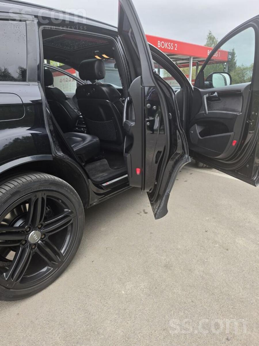 Black Audi Q7 2012 in Bauska, with an engine capacity of 4.20 L and mileage of 287 thousand km for 15500 €, photo 6 on AUTOMOTO.COM.LV
